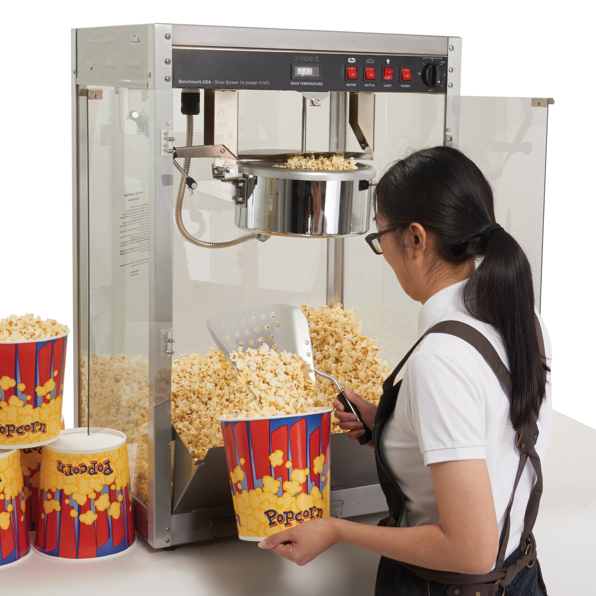 11147 - BenchmarkUSA Silver Screen Popcorn Machine - 14 oz – Winco